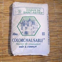 Finition d'enduit chaux : réaliser un enduit décoratif à la chaux